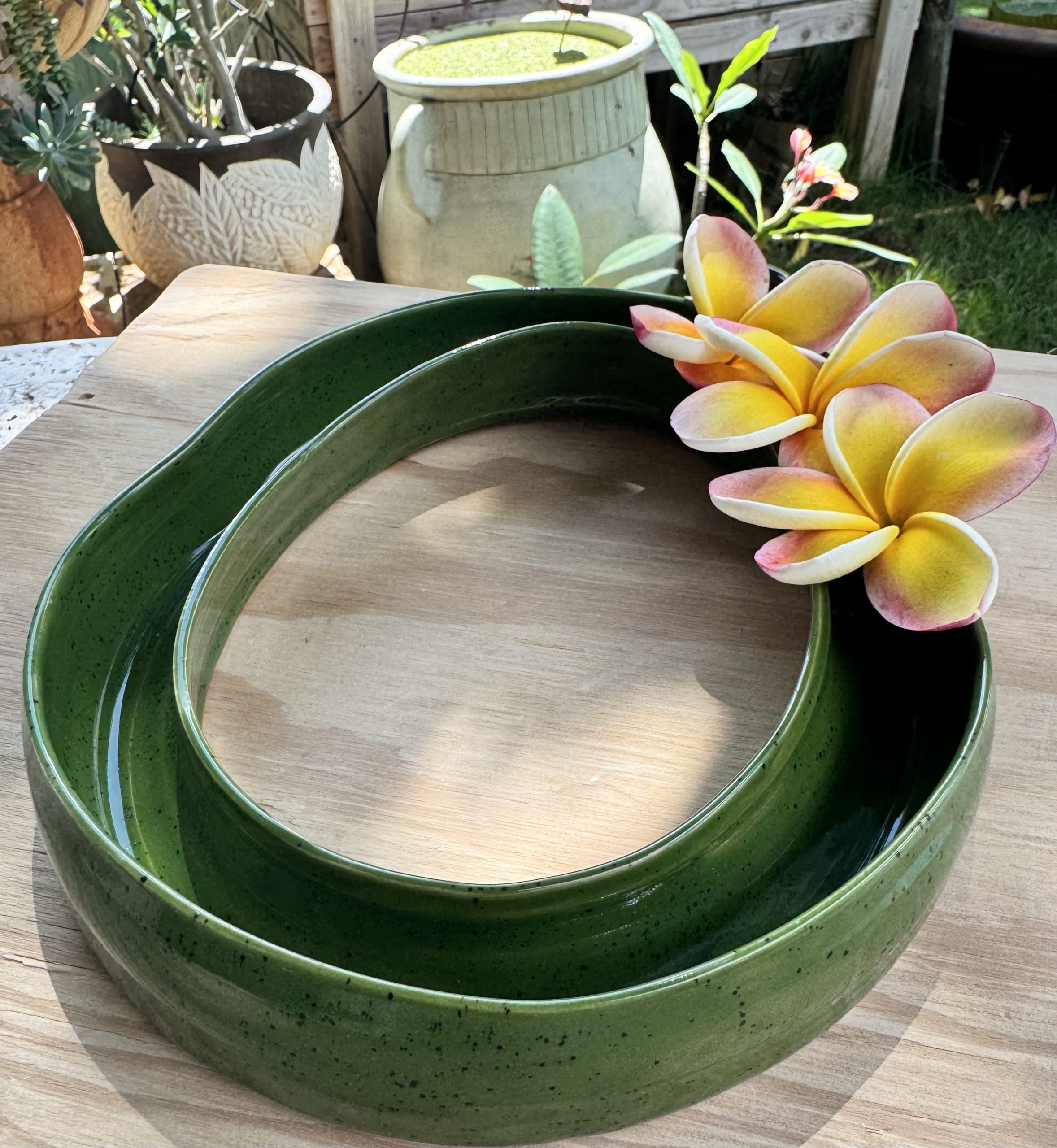 Large Speckled Green Lei Vase Hawaiian Lei Vases